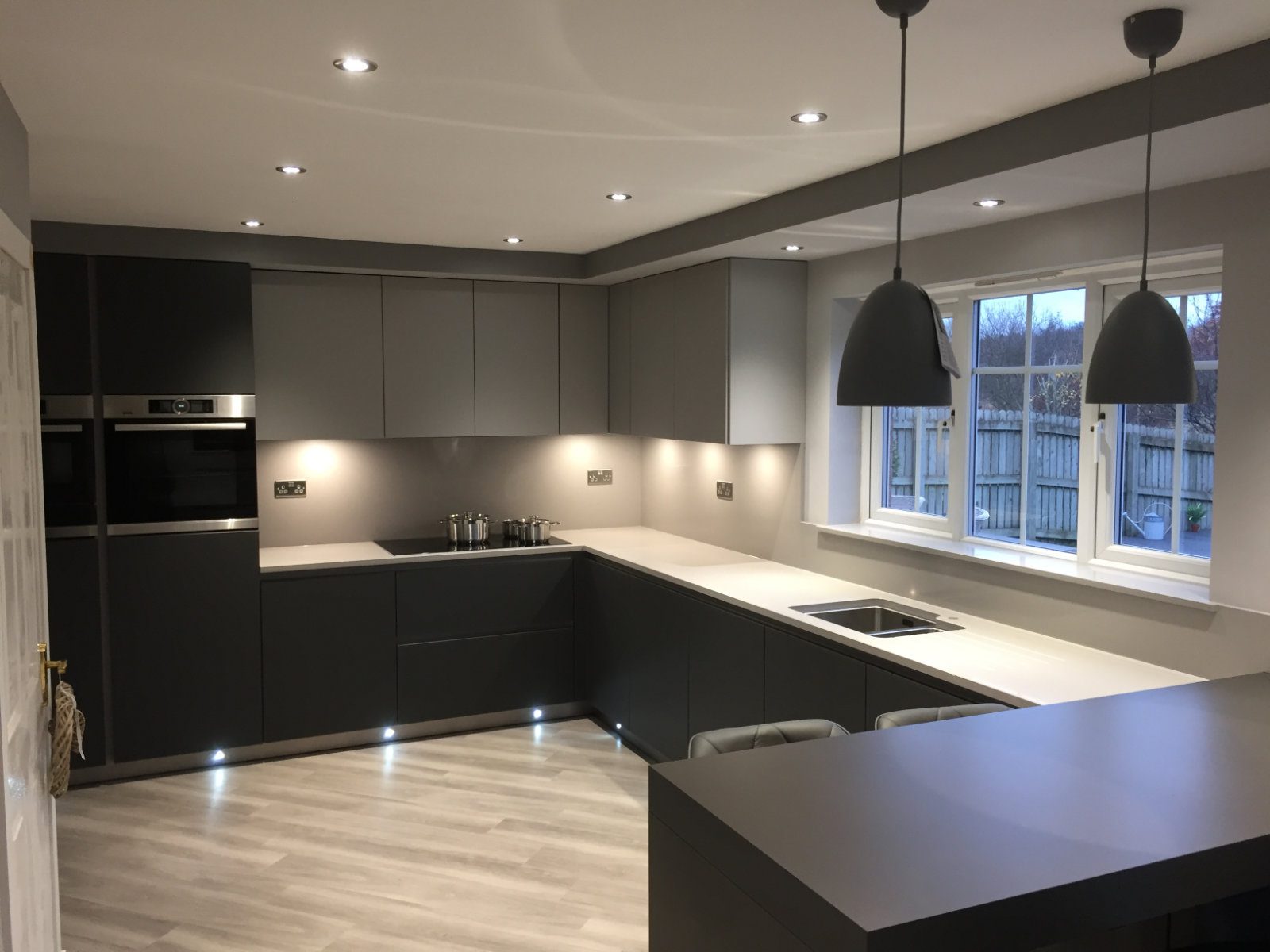 Grey Handleless Kitchen | Classique Kitchens